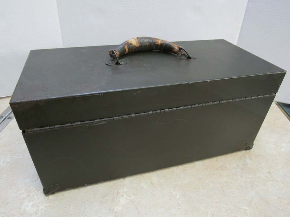 US WW2 M5 Chest Steel W/ Tray Browning D28243 Spare Parts Tools 30 Cal ...