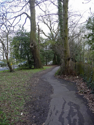 Photo 6x4 Footpath, Chase Side, London N14 East Barnet Footpath on the ...