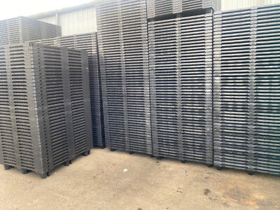 LIGHTWEIGHT NESTING PLASTIC PALLETS 1200x1000 GRADE A - USED - SET OF ...