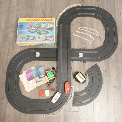 1962 Vintage Eldon Race Set w/ 2 Slot Cars Box 29 pcs. Track & Box ...