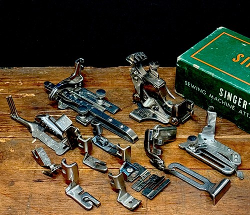 Singer 12pc Attachment Set w/ Box - 15/66/99/201/221 Featherweight ...