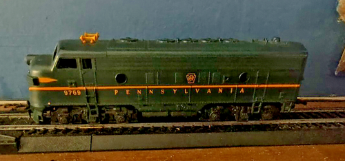 HO Scale Tyco F7 Pennsylvania diesel locomotive no 9769 | eBay