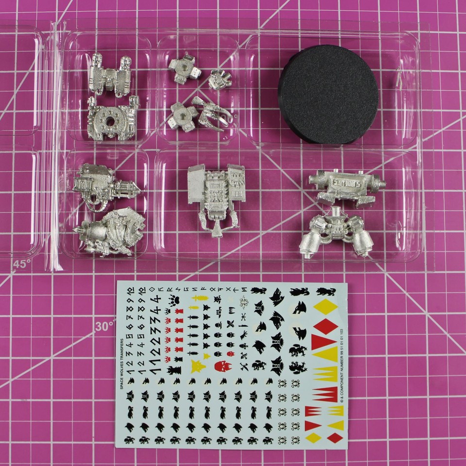 Warhammer 40K Bjorn the Fell Handed (Space Wolf Venerable Dreadnought ...