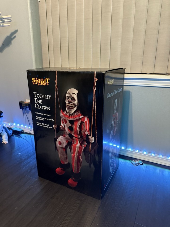 Toothy The Clown Spirit Halloween 2022 Animatronic | eBay