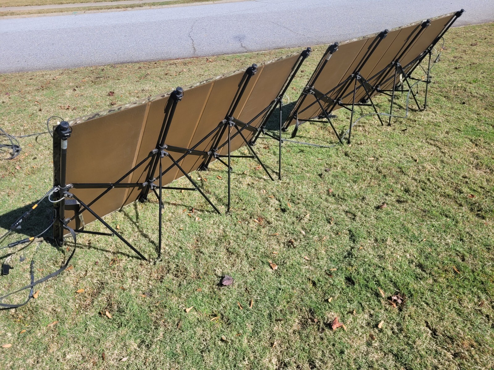 SBM / Solar-Stik MEHPS 560W Military Solar Panel Array | eBay