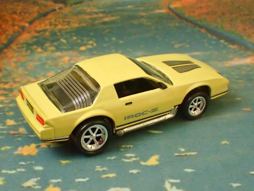 RESTO MOD 1986 86 Chevrolet Camaro IROC-Z Muscle Car 1/64 Scale Limited ...