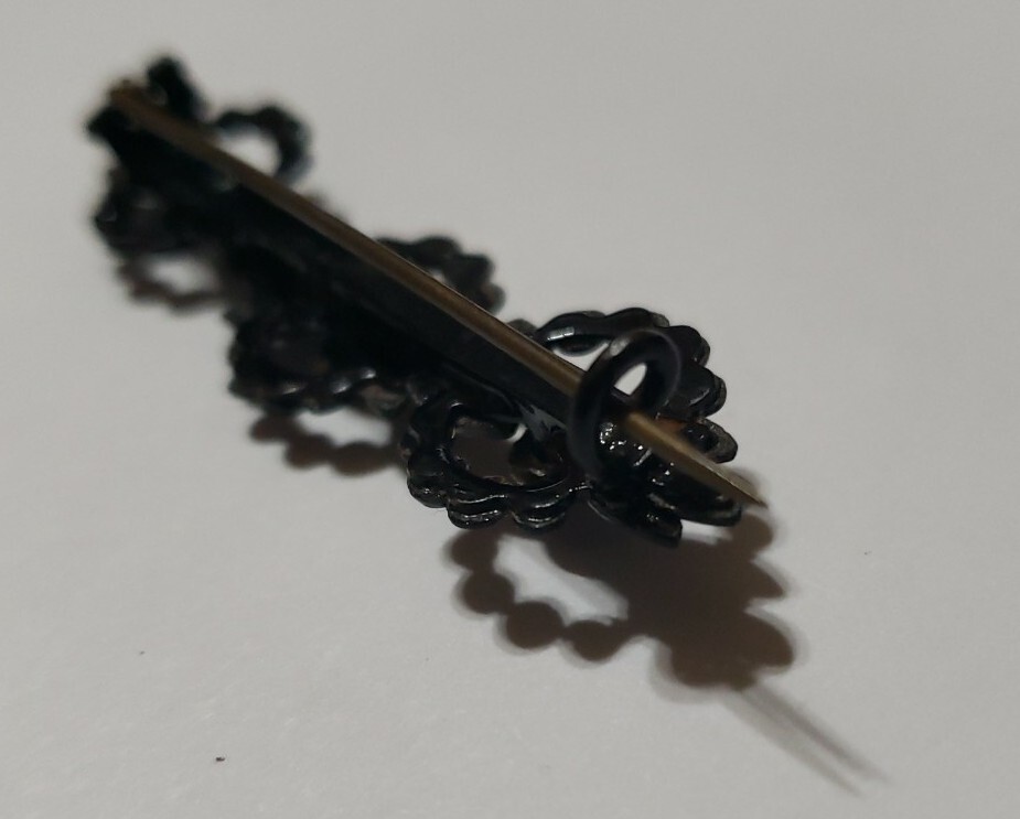 antique Victorian Mourning Jewelry Broach Lapel Pin Jet Black onyx? Gem ...