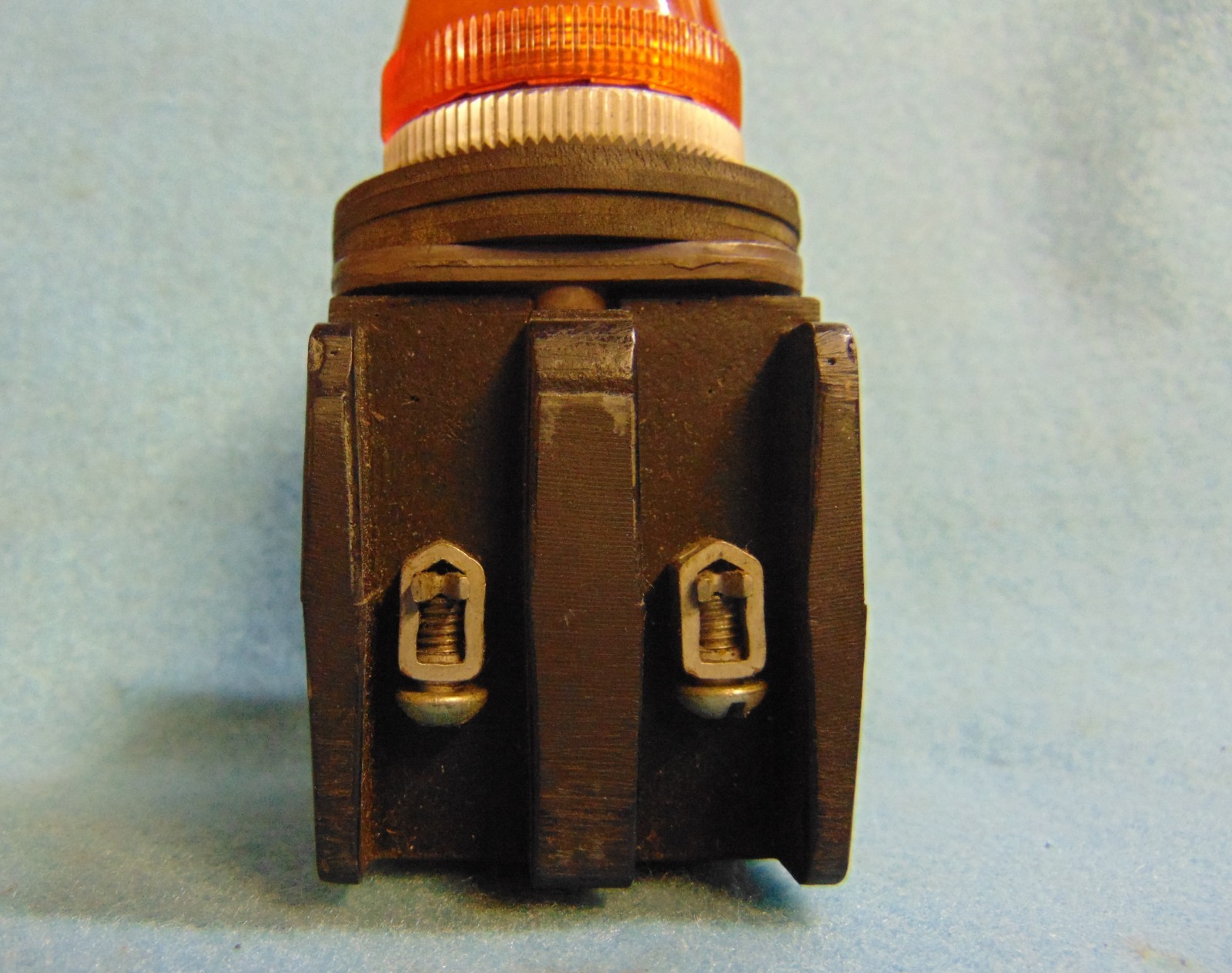 ALLEN BRADLEY INDICATOR BUL. 800T P-16, X-210963 ORANGE NO BULB | eBay