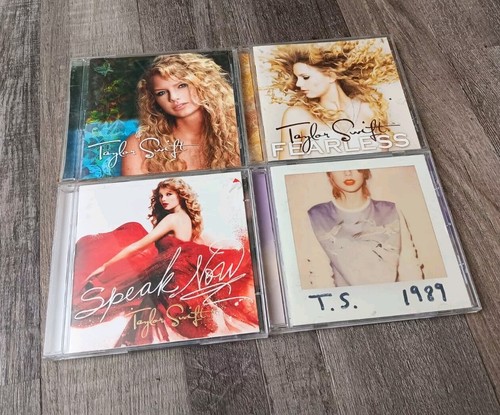 Taylor Swift CD Lot Of 4 Speak Now Target Exclusive (CD & DVD) Fearless ...