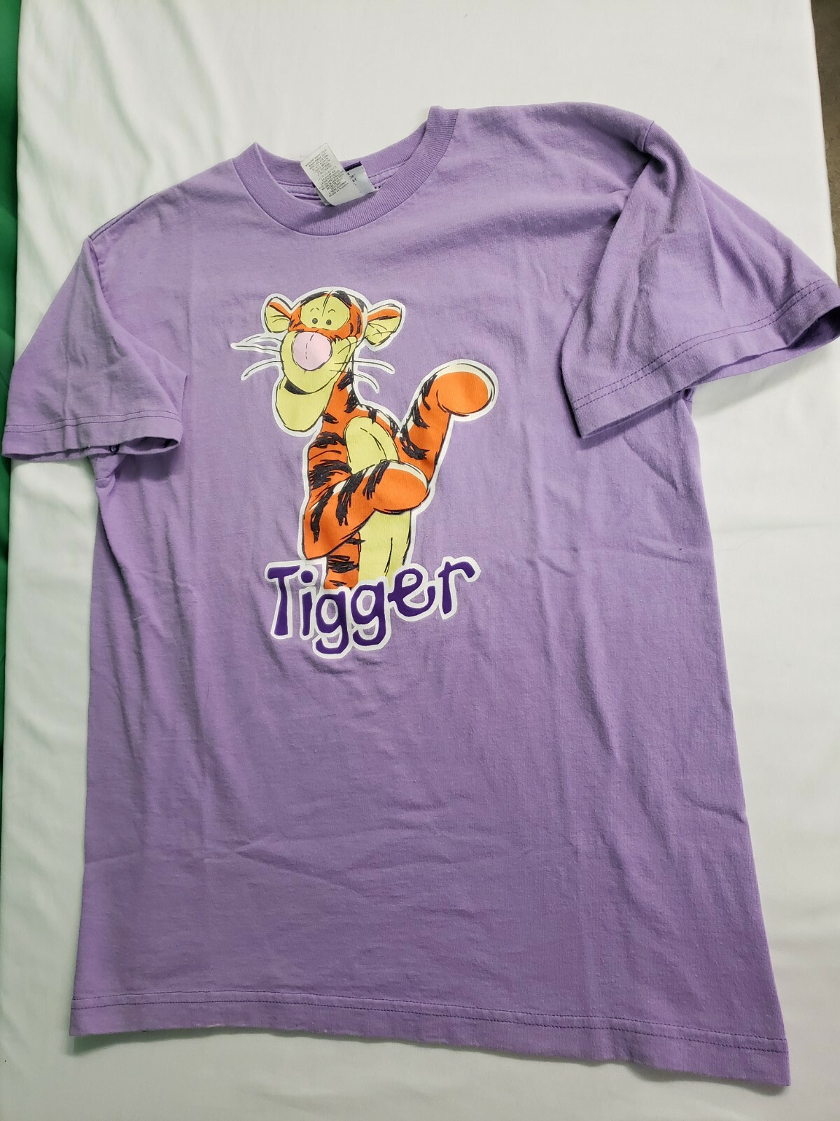 Vintage Early 2000s Tigger Purple T Shirt from Disney… - Gem