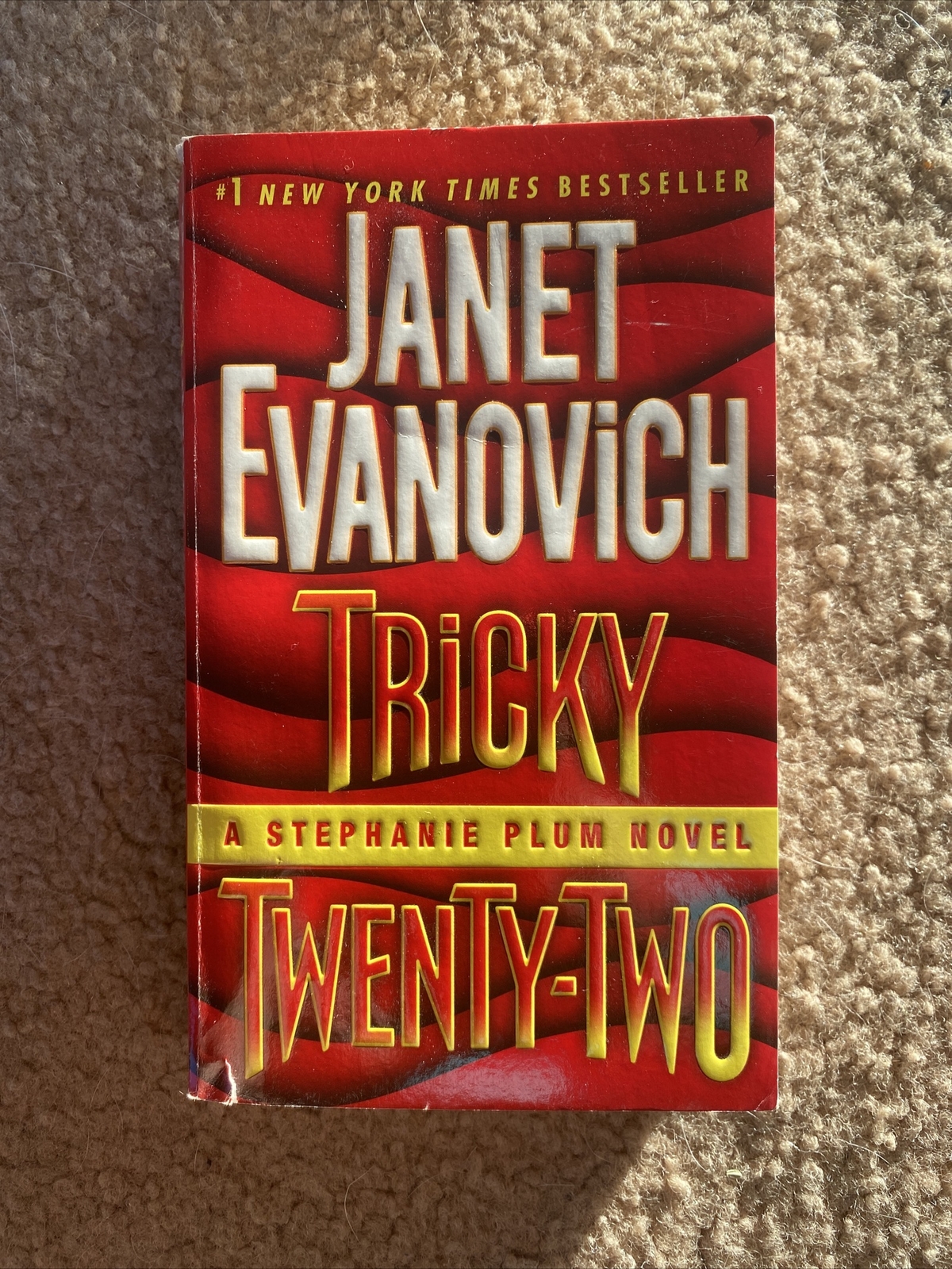 Stephanie Plum Ser.: Tricky Twenty-Two : A Stephanie Plum Novel by ...