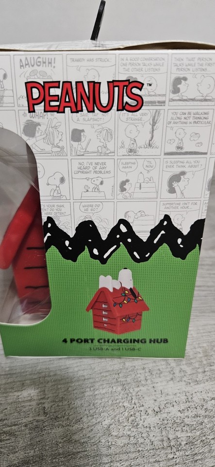 Peanuts Snoopy 4 Port Charging HUB 3 USB-A & 1 USB-C Charger Christmas ...