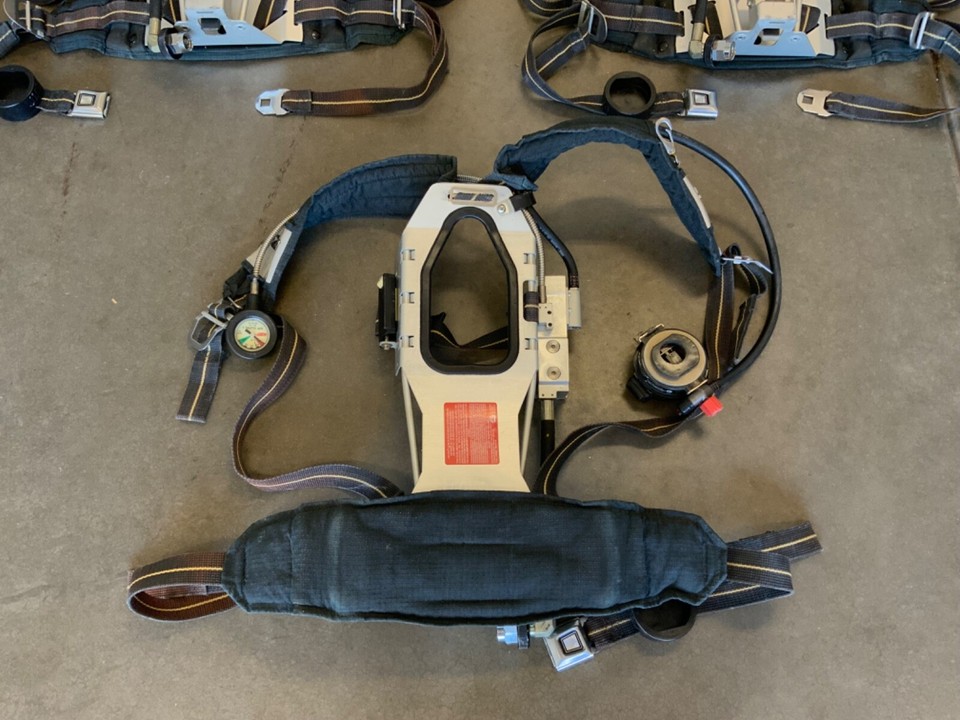 Scott 4.5 4500 PSI ISCBA Air Pak Harnesses 1997 EDITION Excellent ...