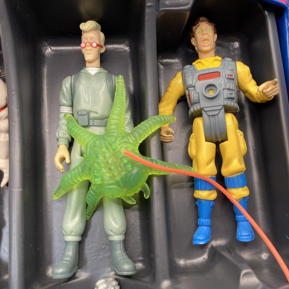 Kenner Vintage Ghostbusters Case With 18 + Figures + GI Joe. Pics 👀 ...