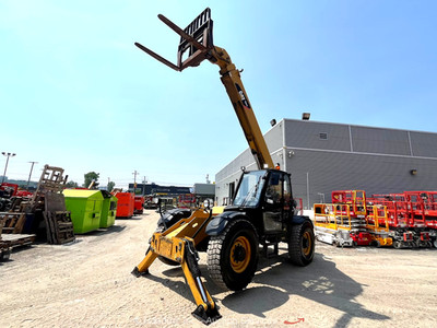 2012 Caterpillar TH514 45' Telehandler Reach Forklift Enclosed A/C Cab ...