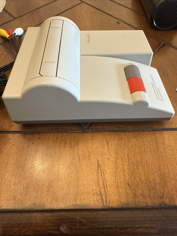 Recapped Nintendo NES Toploader. NES-101. Modded w/ composite Multi-out ...