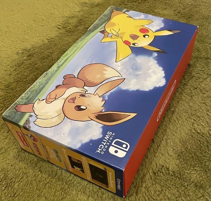 Nintendo Switch Pikachu Edition Pokemon Let's Go! Pikachu + Poke Ball ...