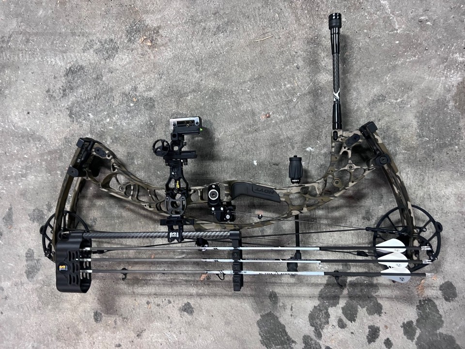 Loaded 2025 Hoyt Alpha AX-2 29 Bow Package-70 lb- Wilderness - AX2 29 ...