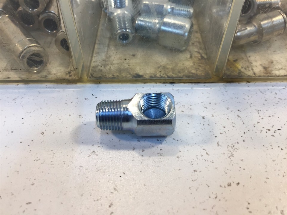 Lincoln Industrial Fittings 244048 244047 244884 20026 20024 244055 ...