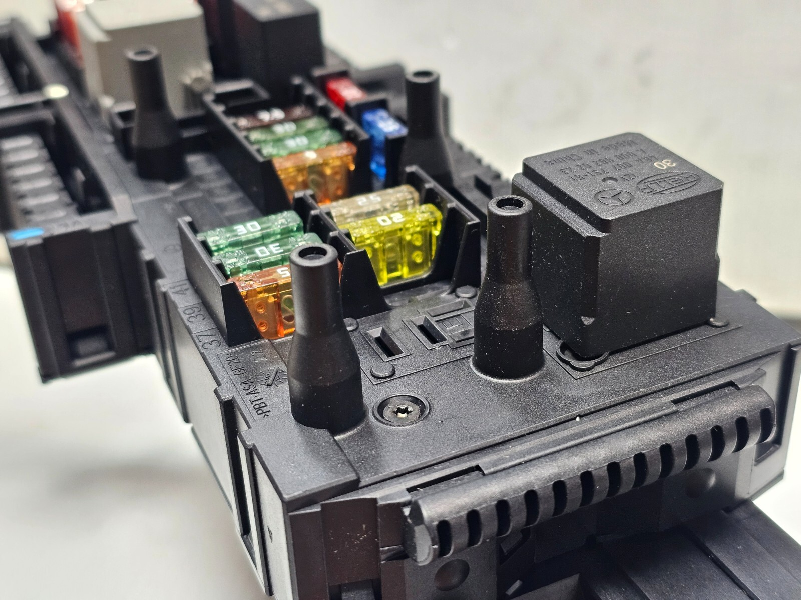 Mercedes-Benz 2129004022 for sale online | eBay