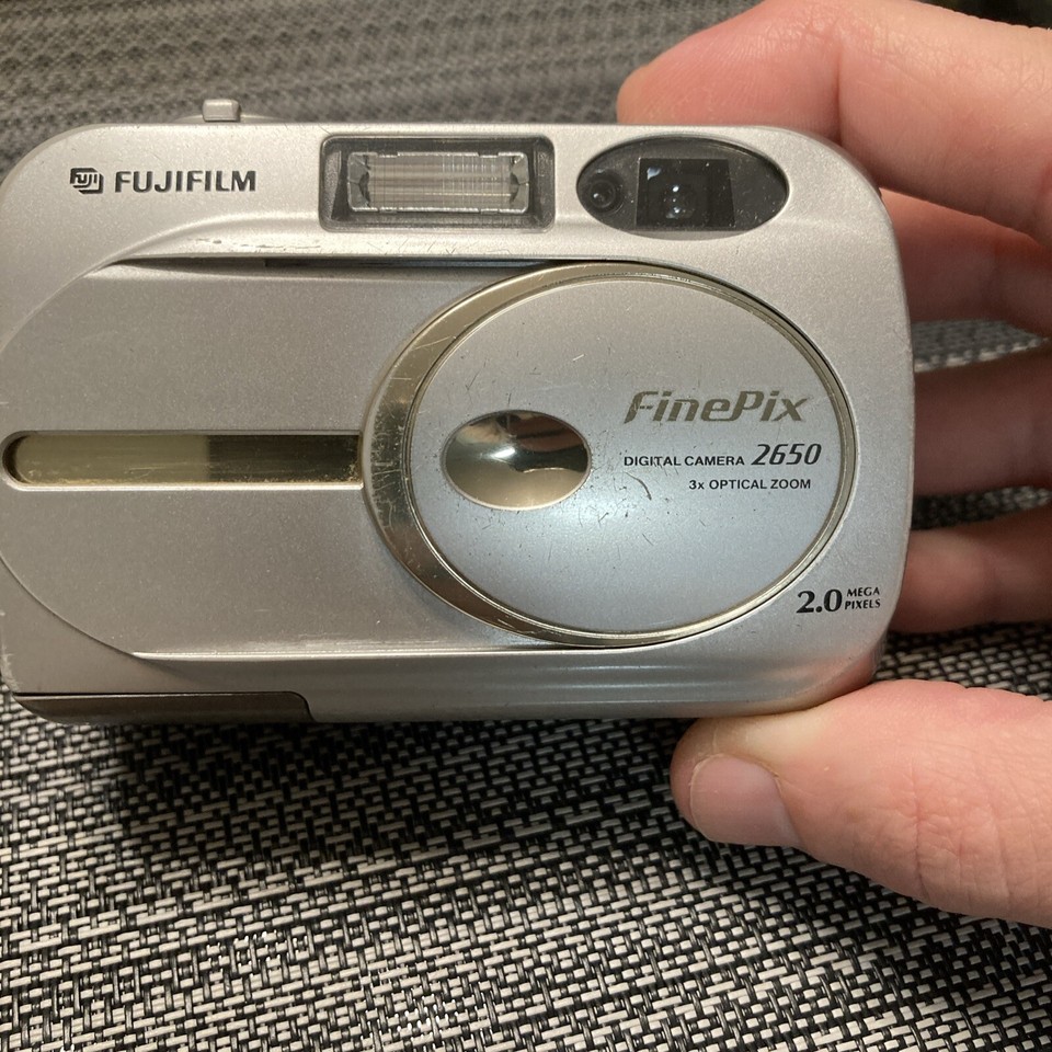 Fujifilm FinePix 2650 Digital Camera 2.0MP Tested Silver | eBay