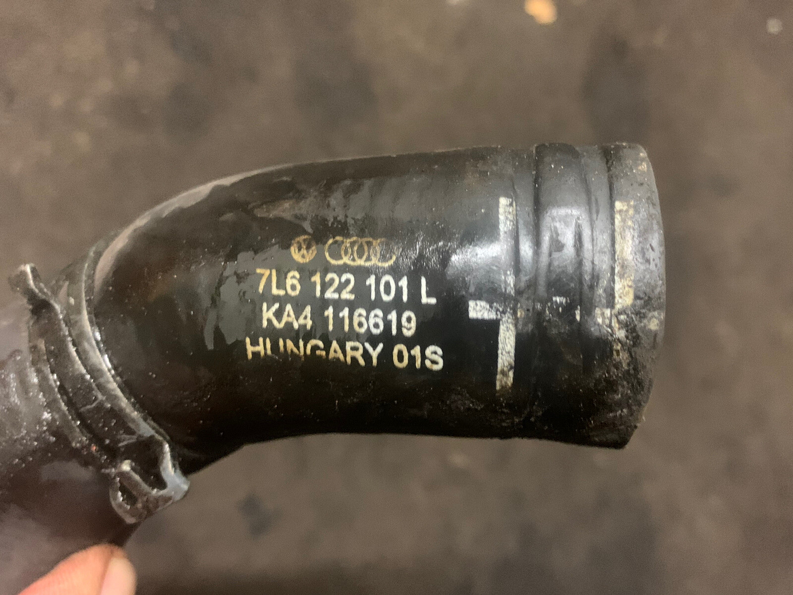 Audi Q7 4l Upper Radiator Coolant Hose Pipe 7L6122101L for sale online ...