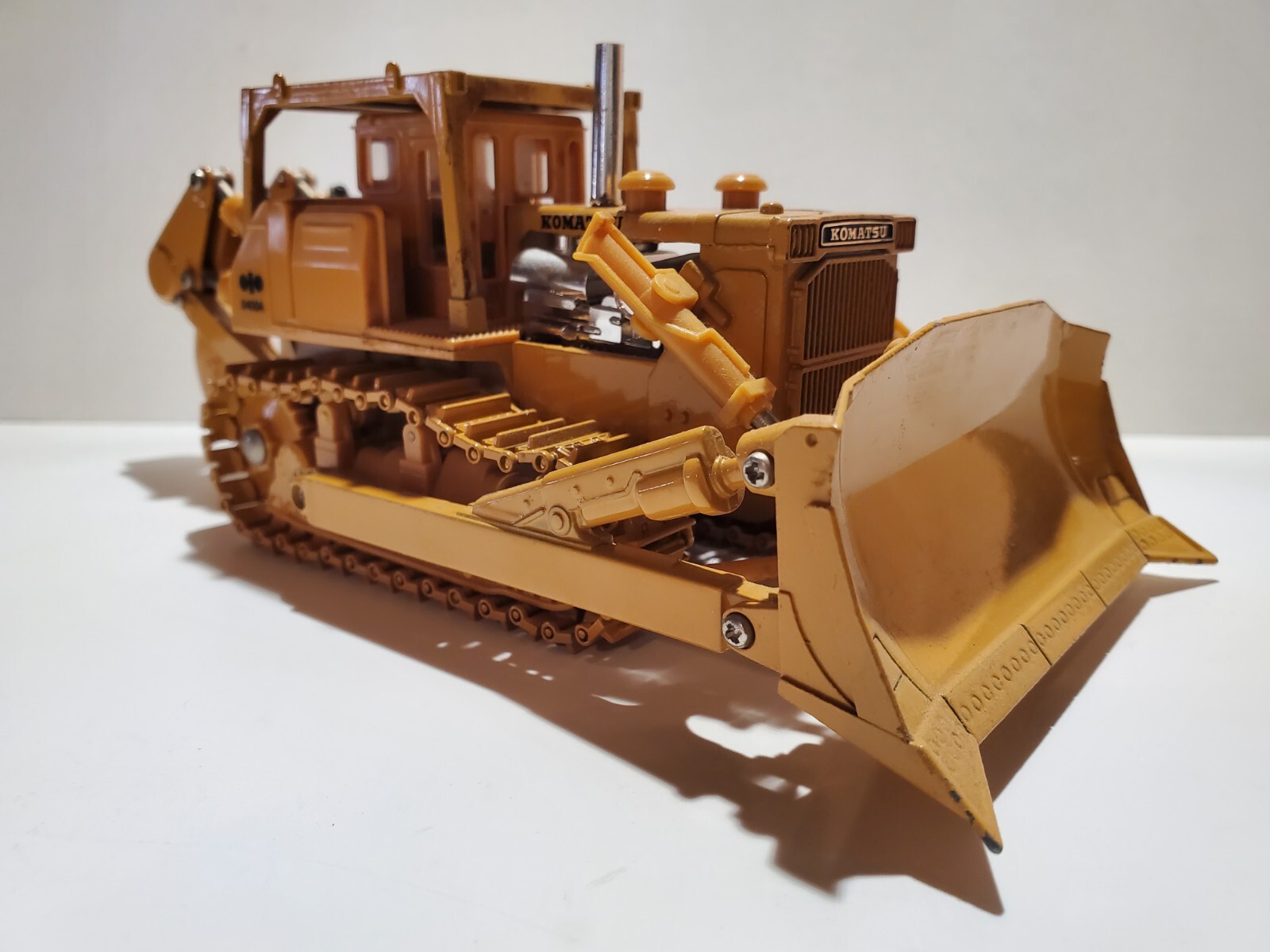Yonezawa Toys Komatsu D455A Bulldozer The Killdozer Model 1:50 Diecast ...