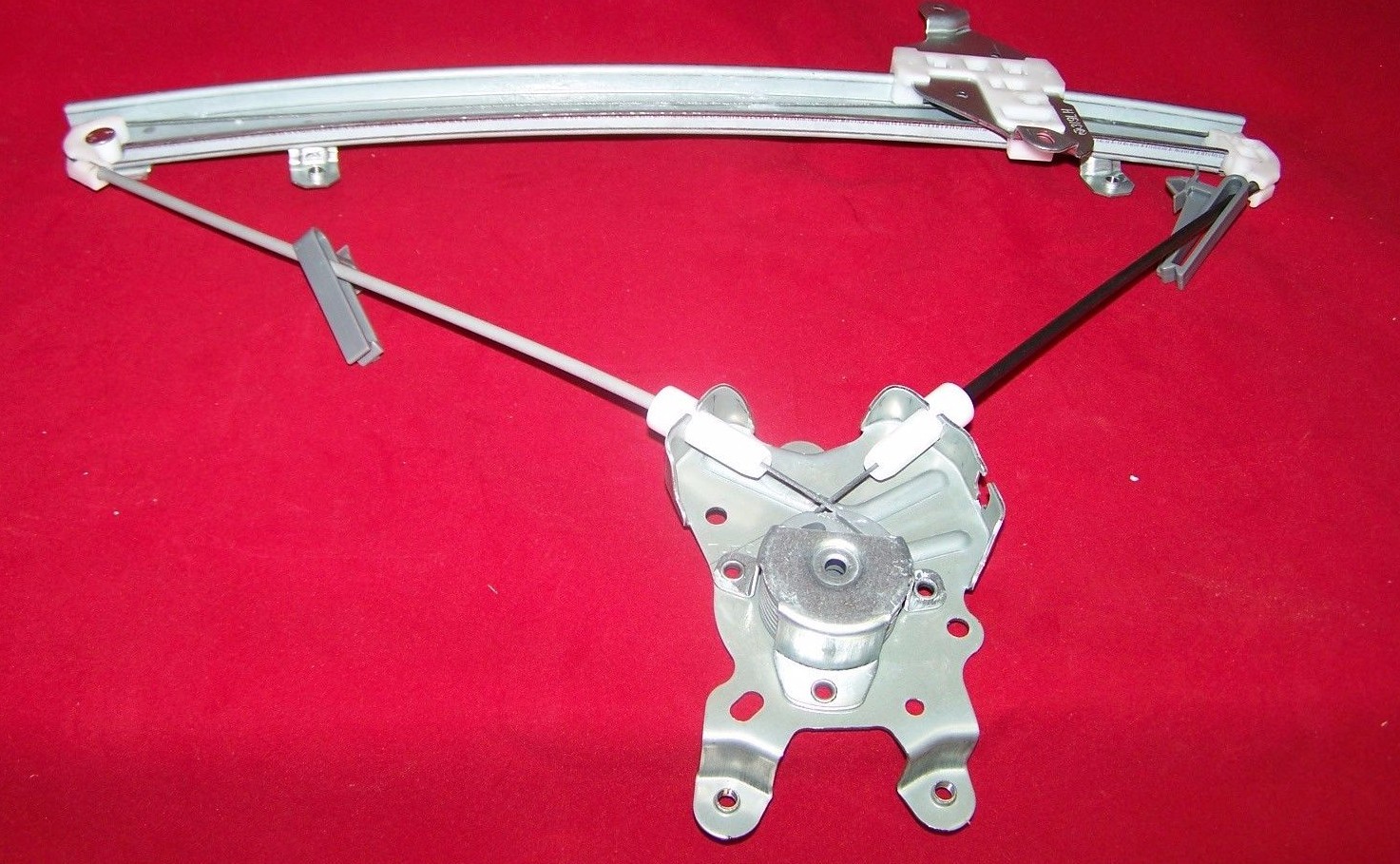 2003 - 2006 Mitsubishi Outlander Right Front Window Regulator MR573878 ...
