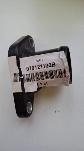 NEW GENUINE VW CRAFTER 2E Coolant Connection Piece 076121132B | eBay