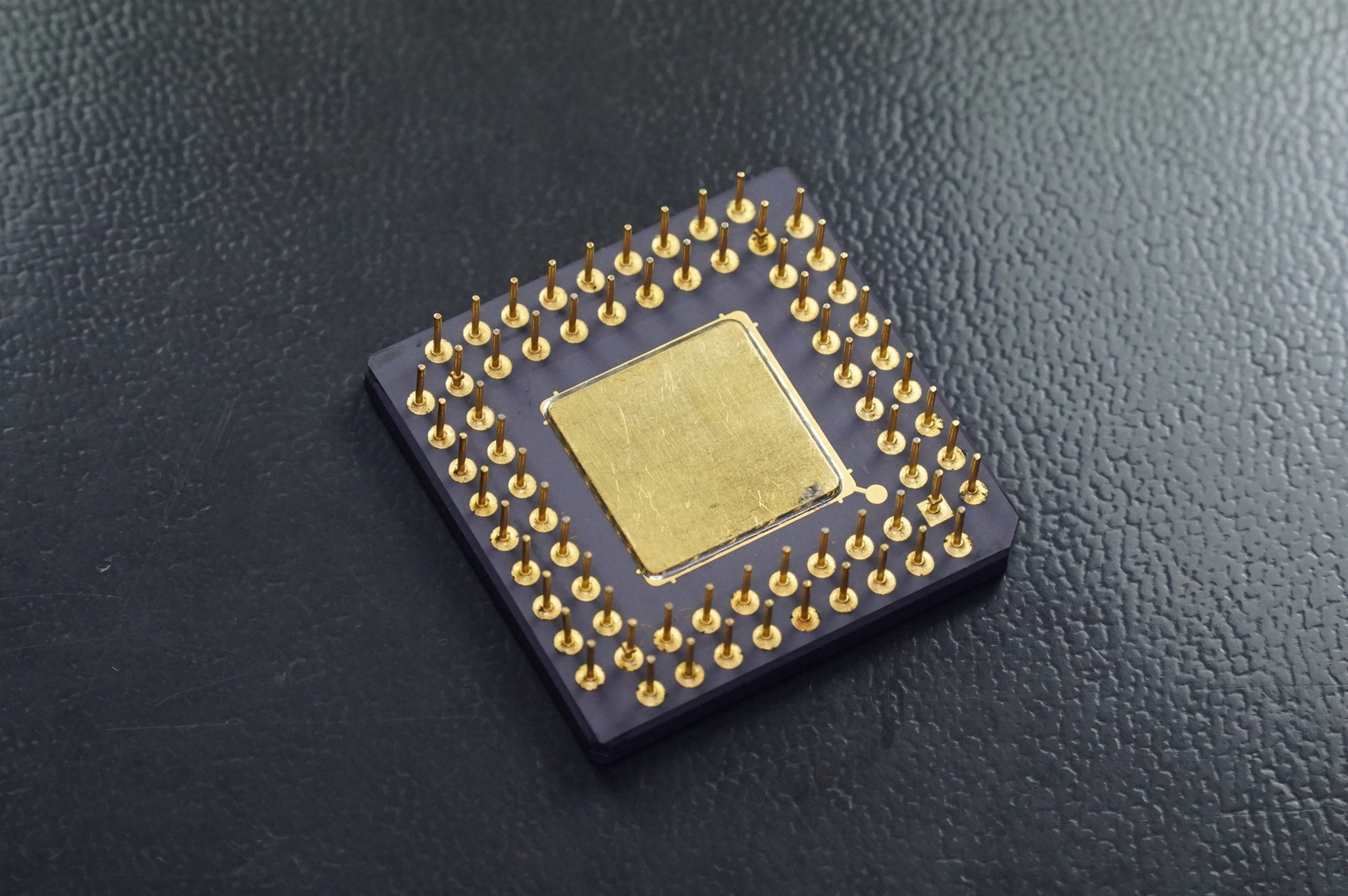 MG80C186-10/BZC Intel 16-Bit Microprocessor 10MHz CMOS 68 pin PGA 5962 ...