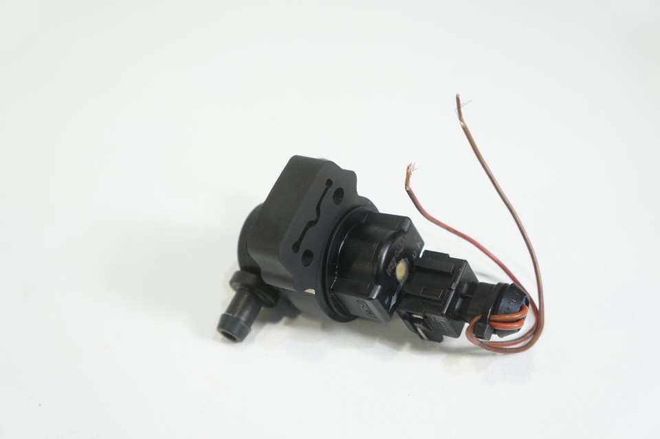 Crossfire Mercedes S550 C250 S450 CL550 Fuel System Purge Valve ...