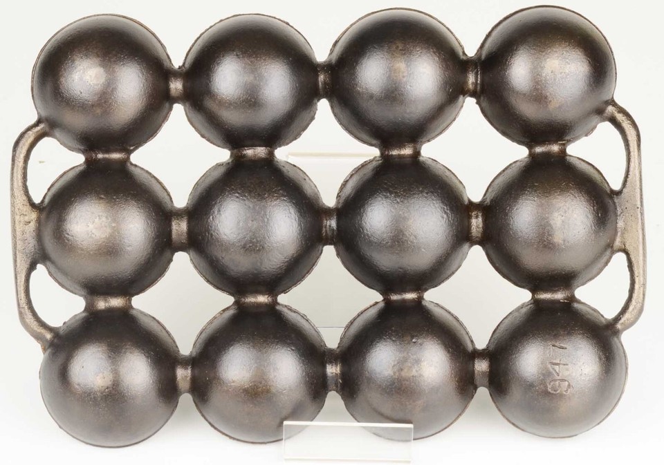Very Early Pre Griswold ERIE No 9 (947) Cast Iron Golf Ball Gem Baking ...