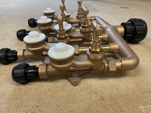 Water Distribution Manifold 6 Port Meter Housing Plumbing Divider With ...