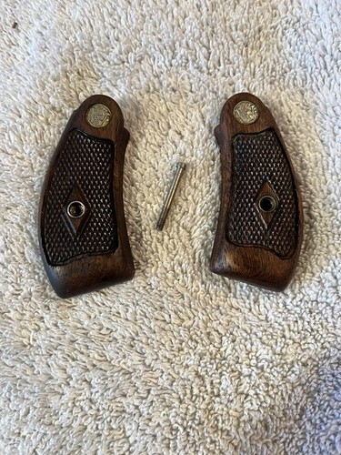 Smith & Wesson M&P Revolver Factory Checkered Grips, Post War ...