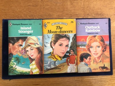 Vintage Harlequin Romance Paperback Lot Of 3 Books Island Stranger Moon-Dancers | eBay
