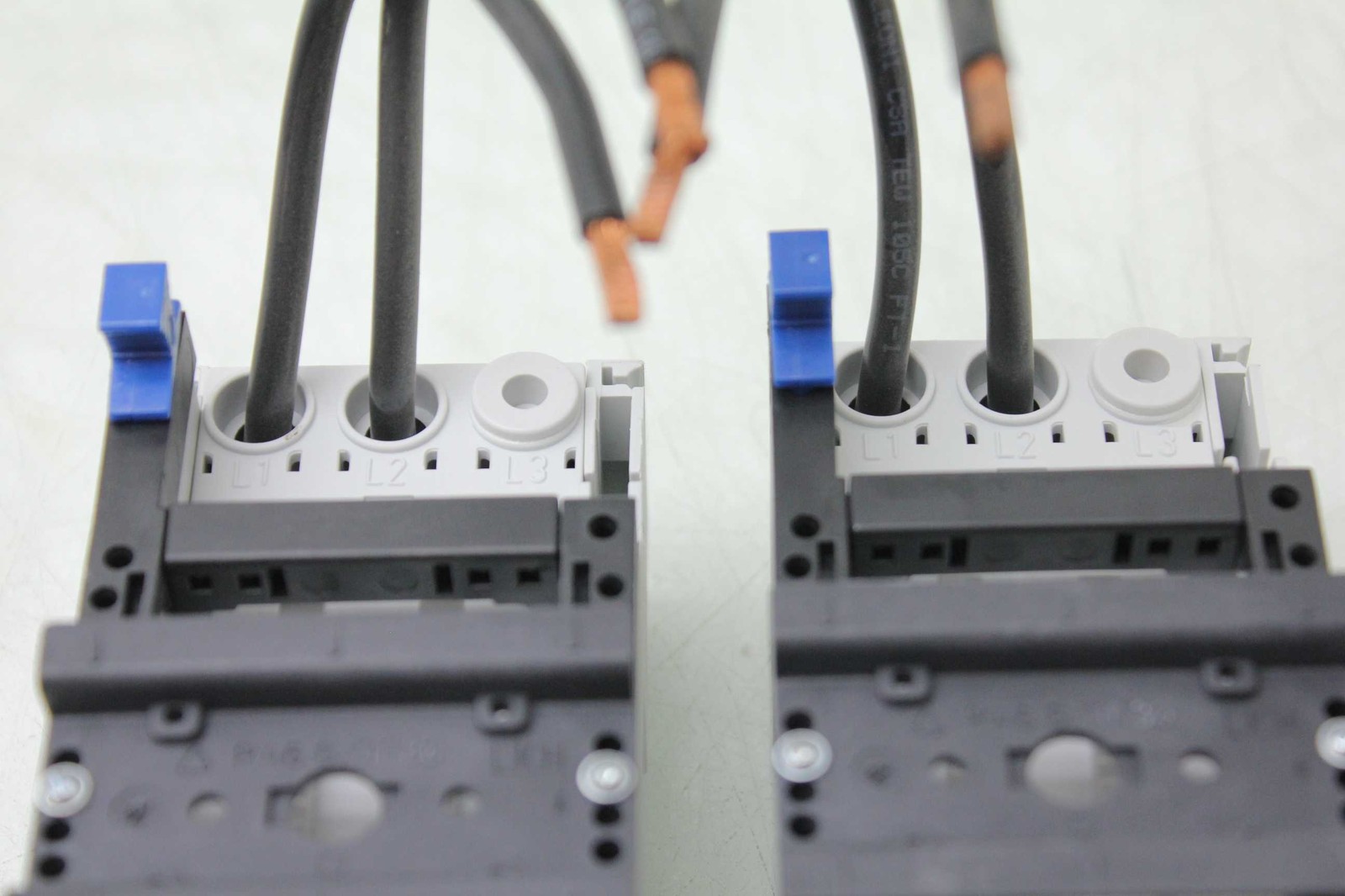 2 Rittal SV 9341.460 OM Adapters with Connection Cables / 32A / 3 Pole ...