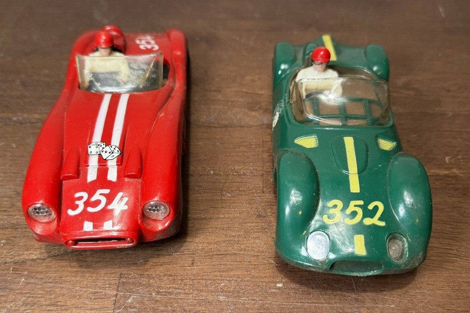 Vtg Marx 1960s 1/32 Slot Car Red Ferrari #354 & Green Maserati #352 ...