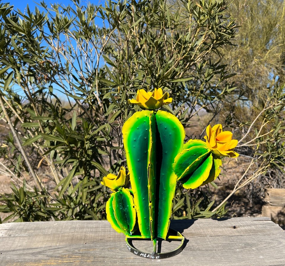 Handcrafted Rustic MINI Metal Hybrid Cactus Metal Yard Art Metal Barrel ...