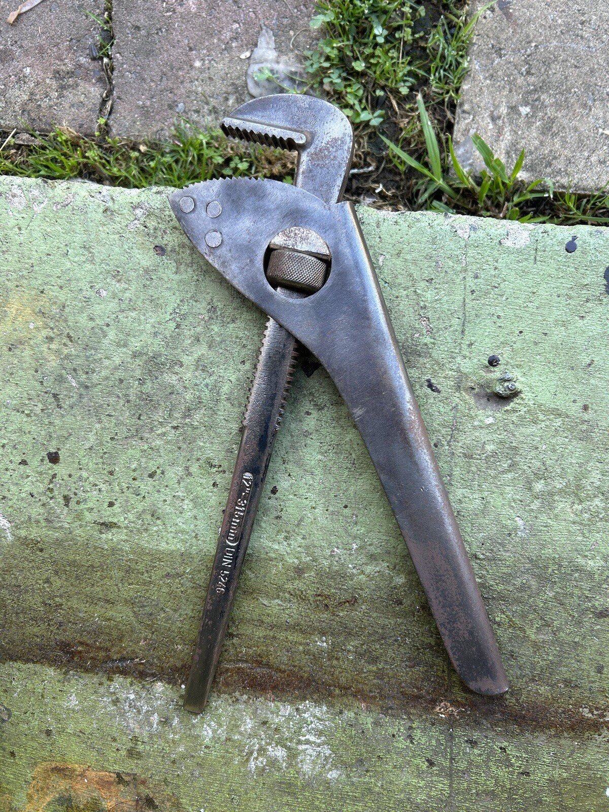 Footprint - 698w Pipe Wrench 230mm (9in) - | eBay