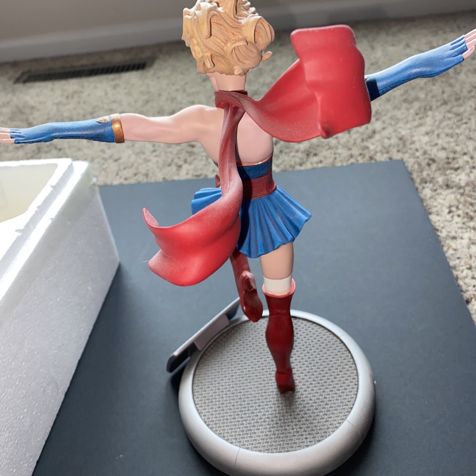 DC Bombshells Supergirl Statue with original box Limited numbered ...