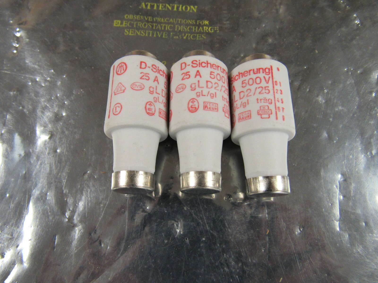 SICHERUNG GLD2/25 CERAMIC BOTTLE FUSE 25A 500V(LOT OF 3) **NNB** | eBay