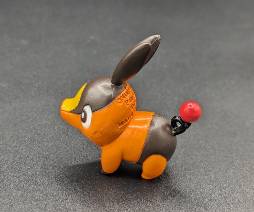 Pokemon Tepig Figure Tomy Moncolle Black and White Authentic | eBay