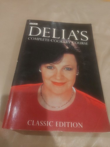 Delia's Complete Cookery Course by Delia Smith (Paperback, 1992 ...