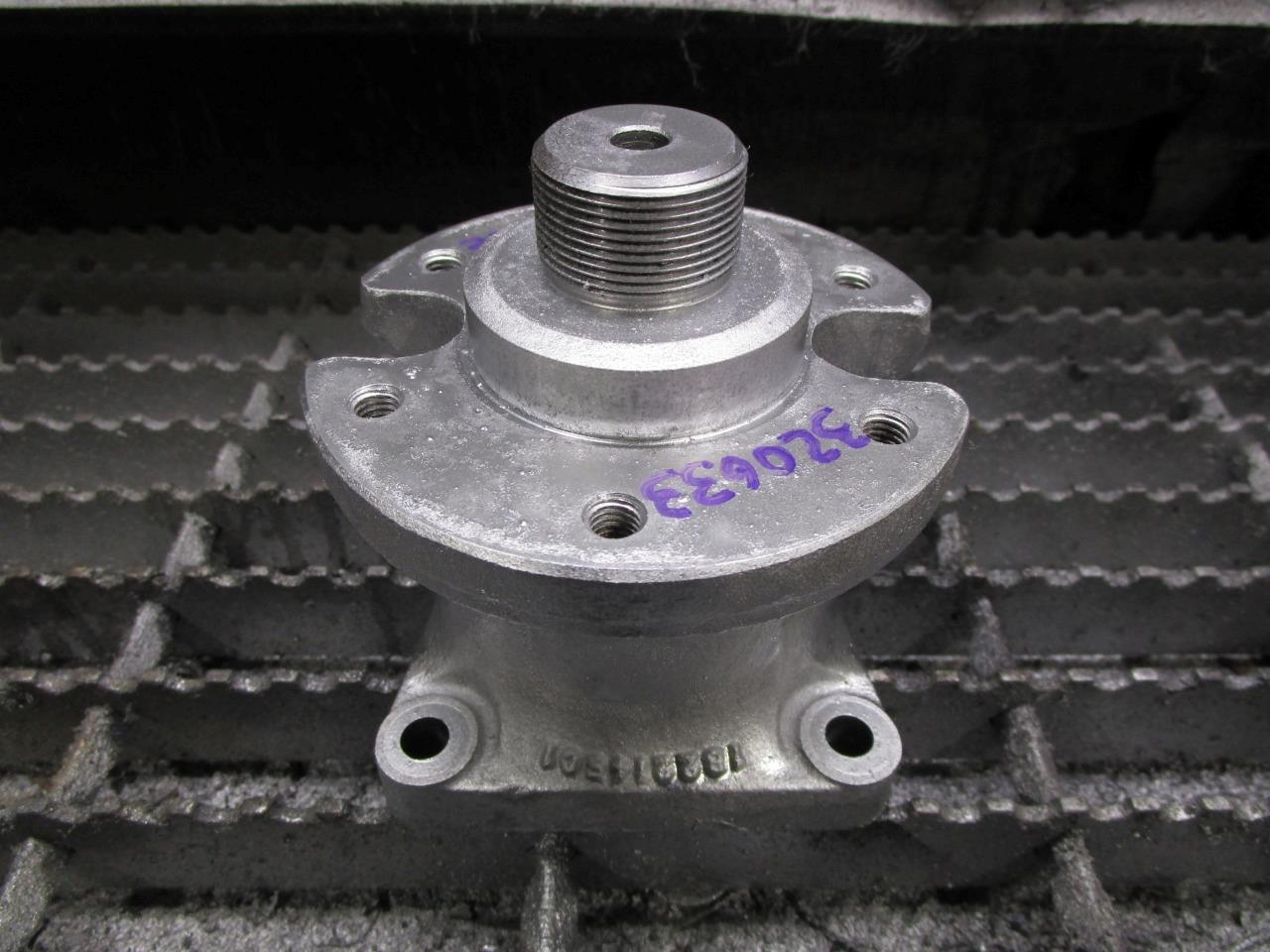 1999 International Dt466e Diesel Engine Fan Hub Part# 1822145C1 for ...