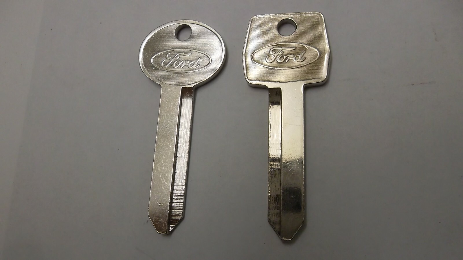 2 Small Hole FORD KEY BLANKS Mustang Cougar Shelby Boss SCJ Mach ...