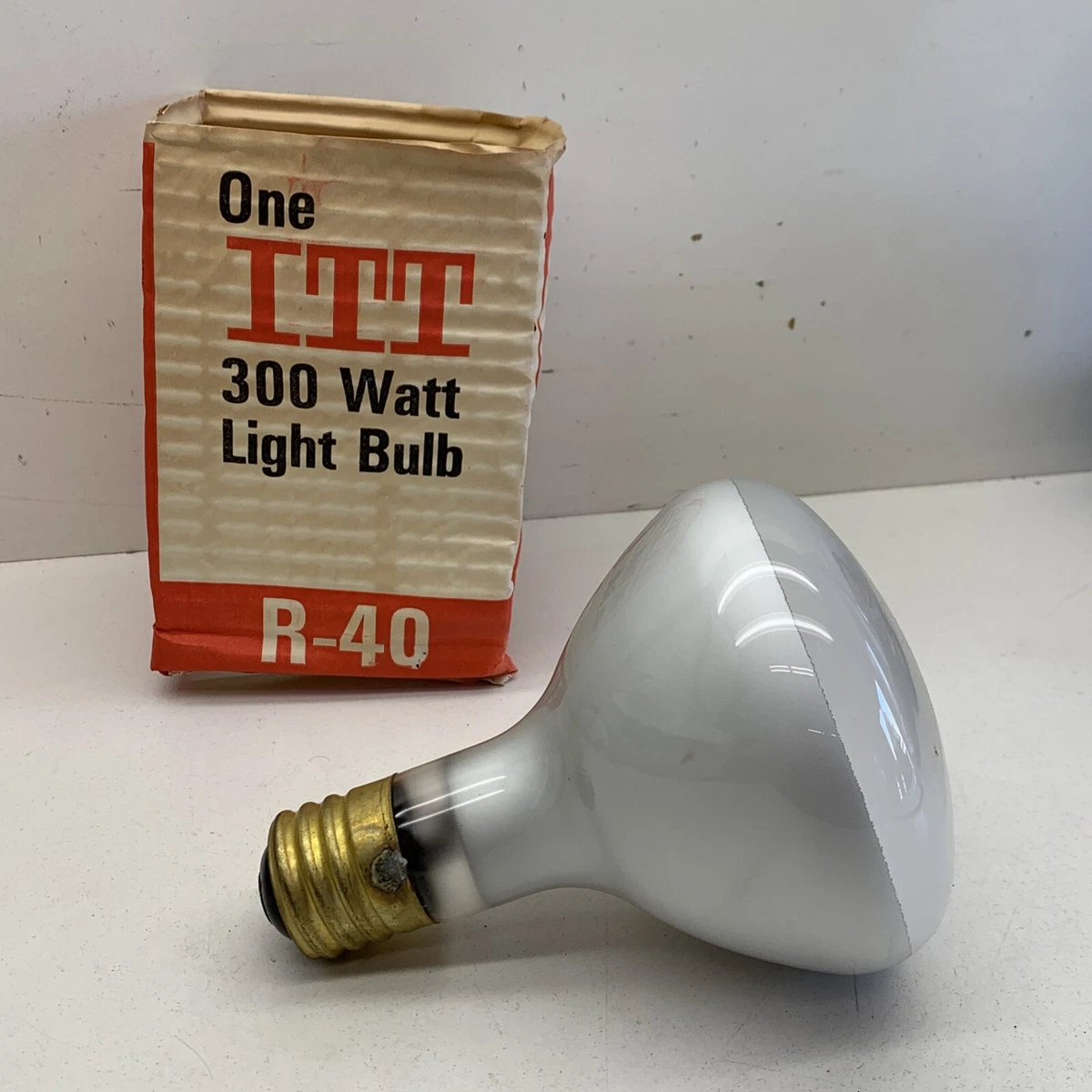 Halogen R40 Light Bulbs | Shelly Lighting