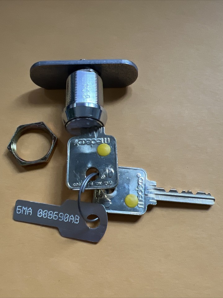 New Medeco 72S Cam Lock, High Security with 2 Keys Long Catch Pawls | eBay