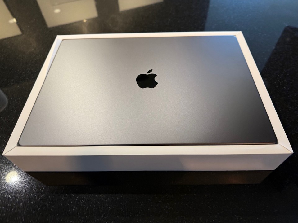 apple macbook pro m3 max black 16 | eBay