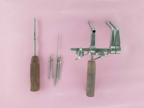 Caspar Cervical Distractor Right Screw Neurosurgical Orthopedic ...
