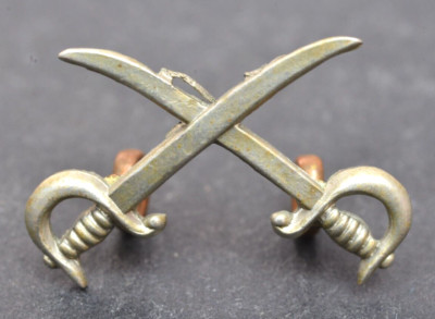 Military Badge ~ Crossed Swords Badge ~ Unknown Unit | eBay Australia